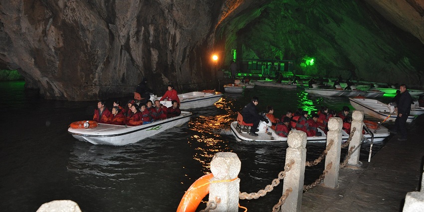 Smallest Lake In The World: Visit The Majestic Benxi Lake - TripXL