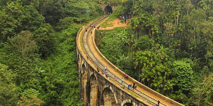 Nine Arch Bridge: Explore The Iconic Railway Bridge In Ella - TripXL