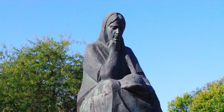 Monuments In Ukraine: Nation’s Timeless Symbols Of History - TripXL