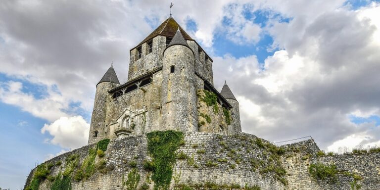 10 Historical Places In Yemen That Reveal Its Glorious Past - TripXL